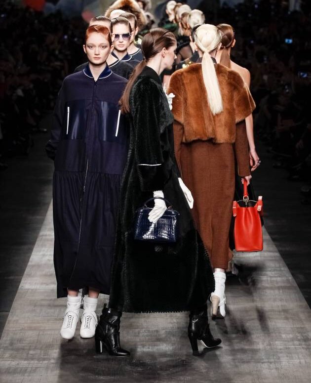 La coda di cavallo stile origami