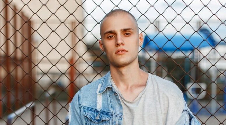 La testa rasata: una tendenza di stagione - [IT] Jean Louis David